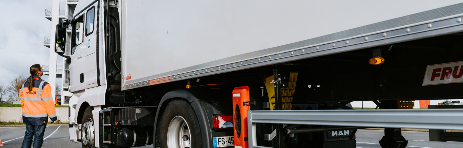 Emploi Samsic - Formateur aux Métiers de l'Education et de la Sécurité ...